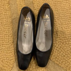 Delman Shoes | Vintage 90s S Tan Leather Pumps In Size 65 | Poshmark